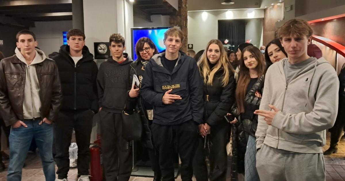 Y12-13 theatre outing | St. Lawrence College